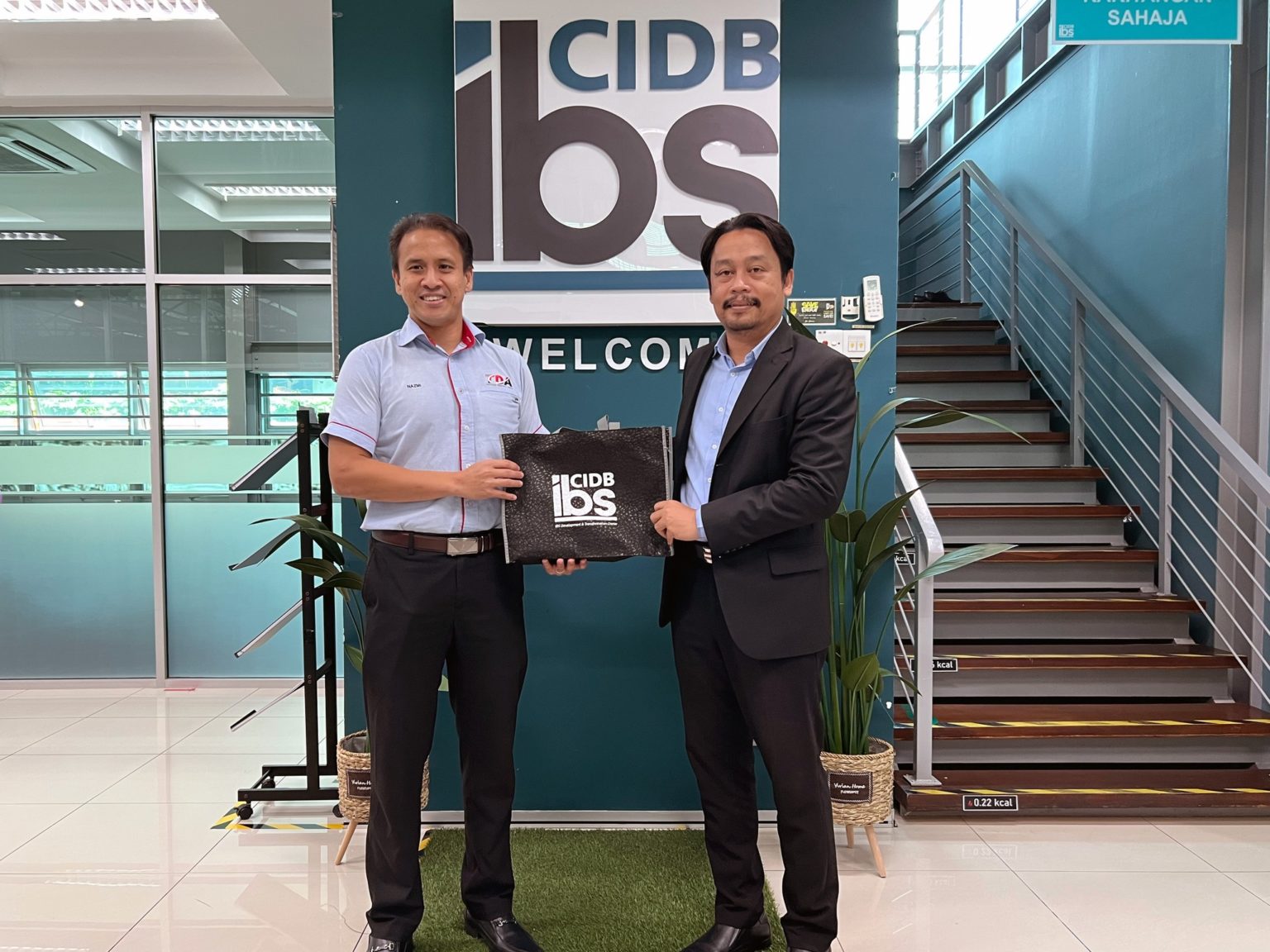 INDUSTRIAL ENGAGEMENT: Technology Depository Agency (TDA) with CIDB IBS ...
